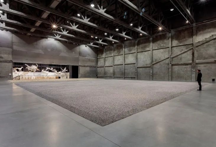 Ai Weiwei | 艾未未_浮美术馆-浮美术馆